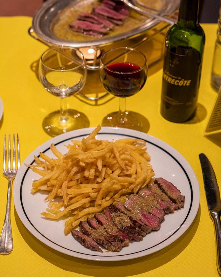 L’Entrecôte Barcelona, un solo menú desde 1959 - El Cocinero Fiel